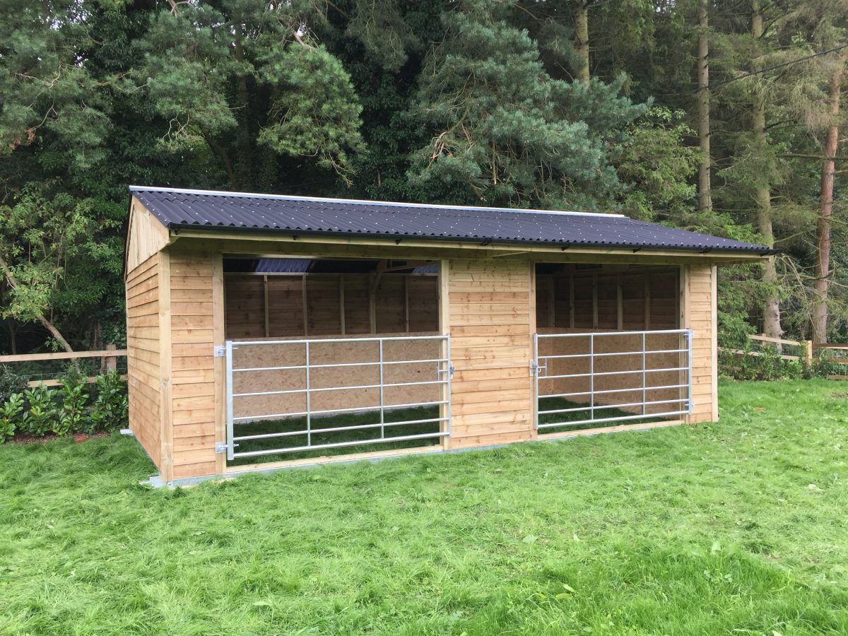 Longcross Stables – Mobile Stables, Mobile Field Shelters, Equestrian ...