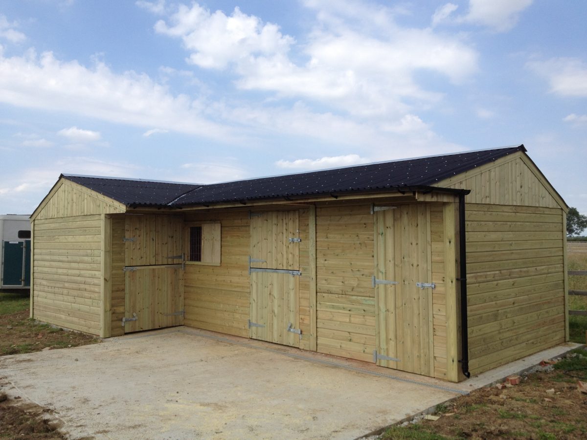 TWO STABLES & TACK ROOM “L” BLOCK – Longcross Stables