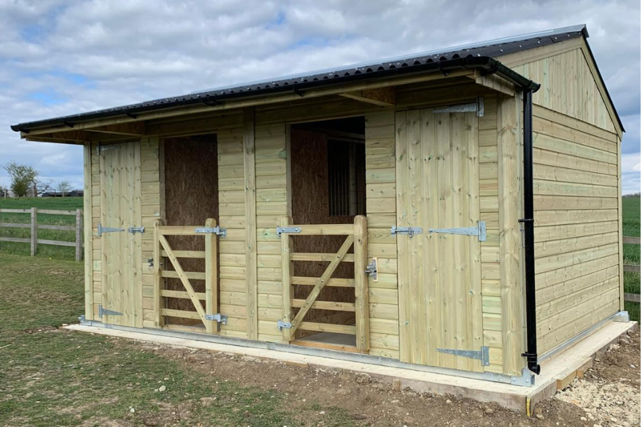 Mobile Stables | Custom Equine Shelters | Longcross Stables
